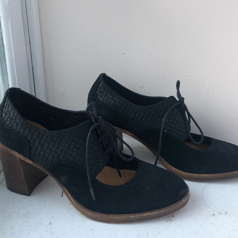 Patricia Nash. Suede. Block Heel. Black. - Gem